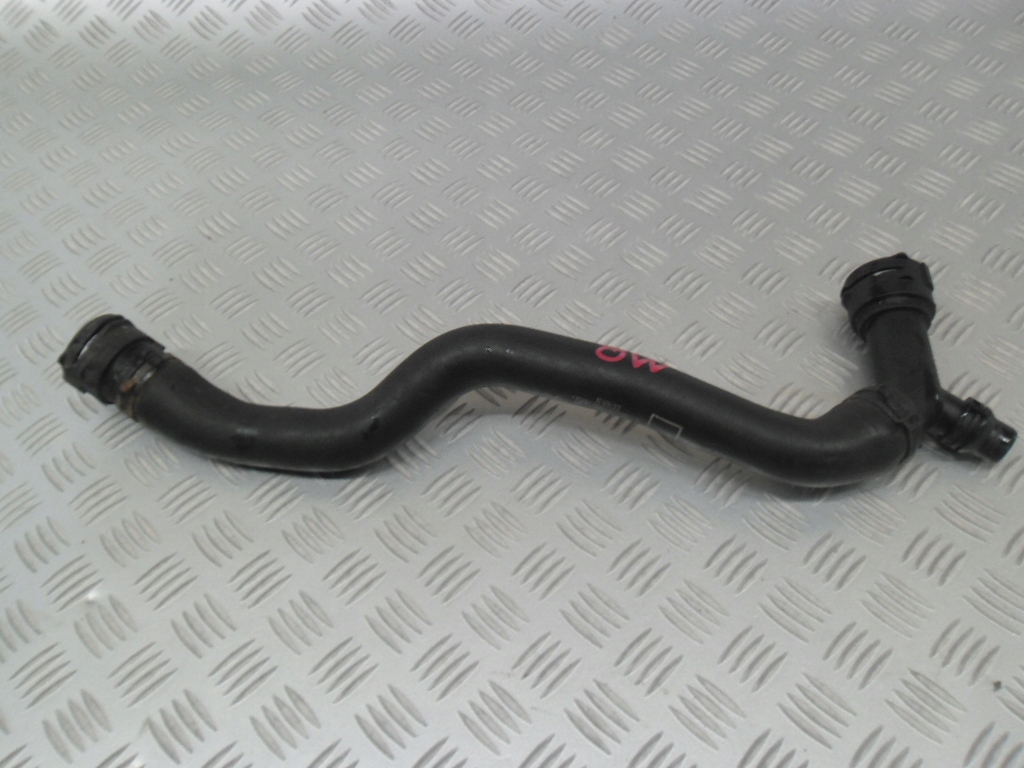 AUDI A4 8W B9 2.0 TFSI 2017 RURA WAZ PRZEWOD WODY