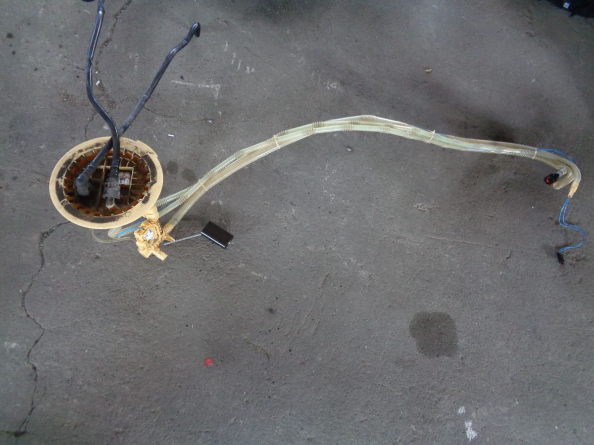 MERCEDES BENZ ML W164 POMPA PALIWA A2514700190