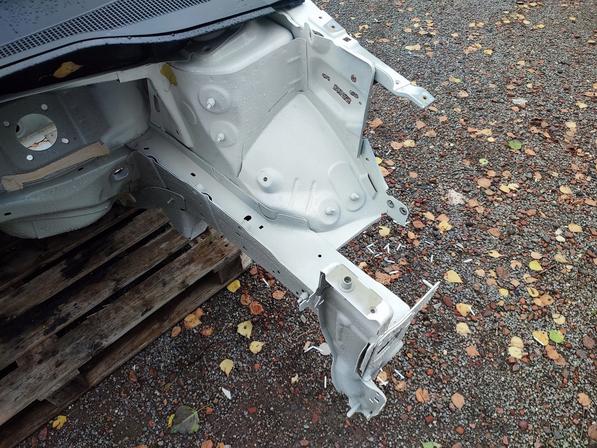 FIAT 600 2024 rok CWIARTKA PODLUZNICA LEWA