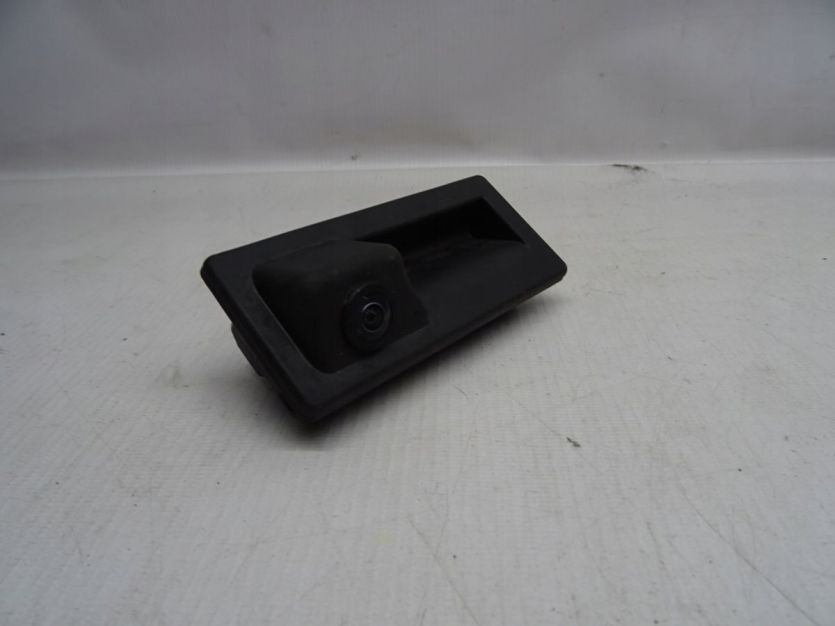 SKODA KODIAQ KAMERA MIKROSTYK KLAMKA 565827566