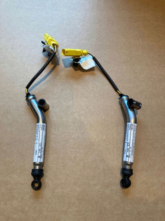 VW Tiguan 2 Nabój Wyzwalacz kpl NOWY 5NA823823E