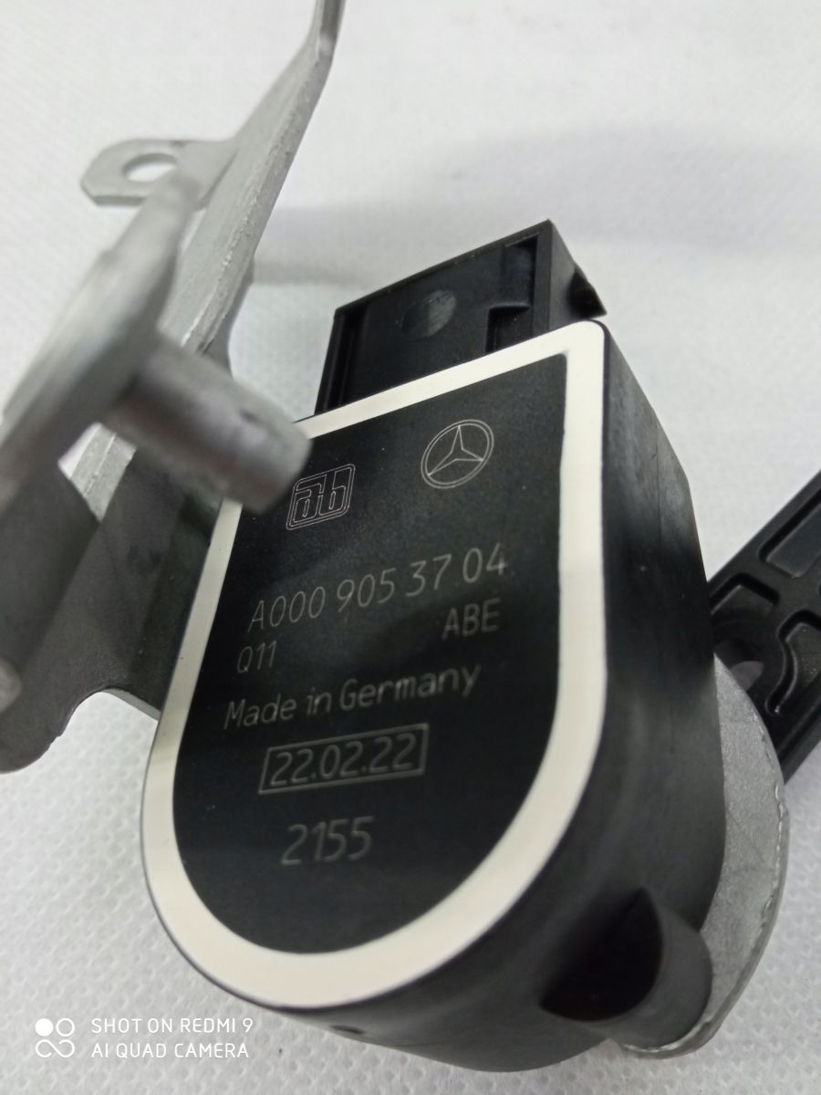 Mercedes E W213 Czujnik poziomowania A2139051902