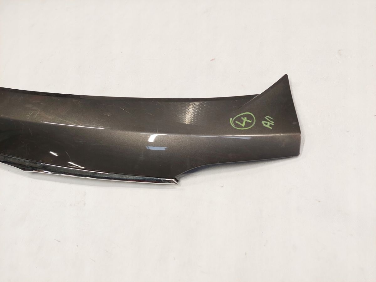 MASERATI LEVANTE 670042733 NAKŁADKA LISTWA KLAPY